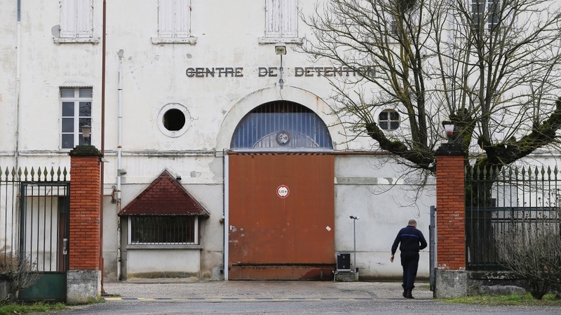 France: Un prisonnier part voter... Et ne revient pas en cellule - RTL ...