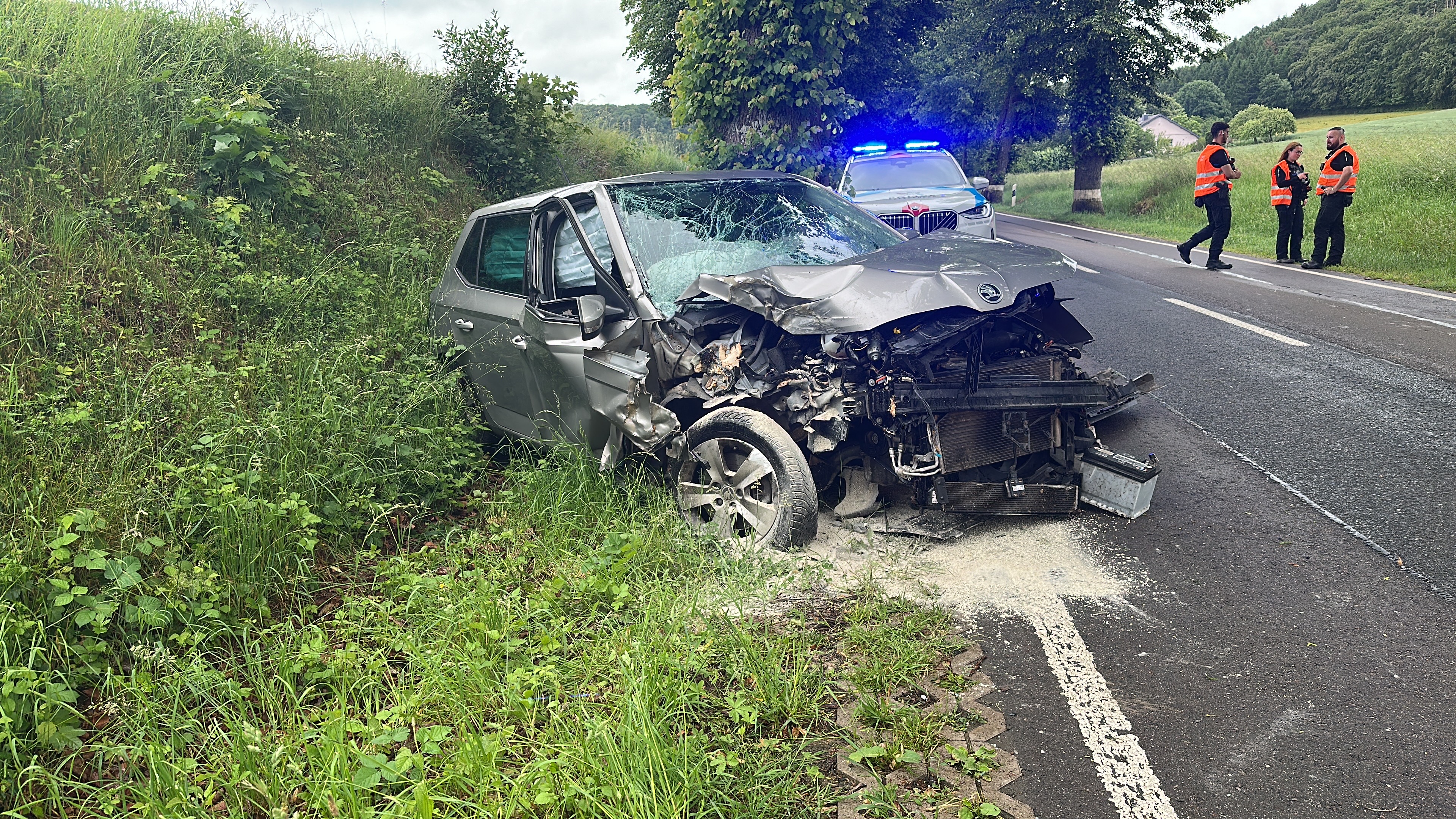 Emergency services: Car crashes into tree between Brouch and Saeul on ...