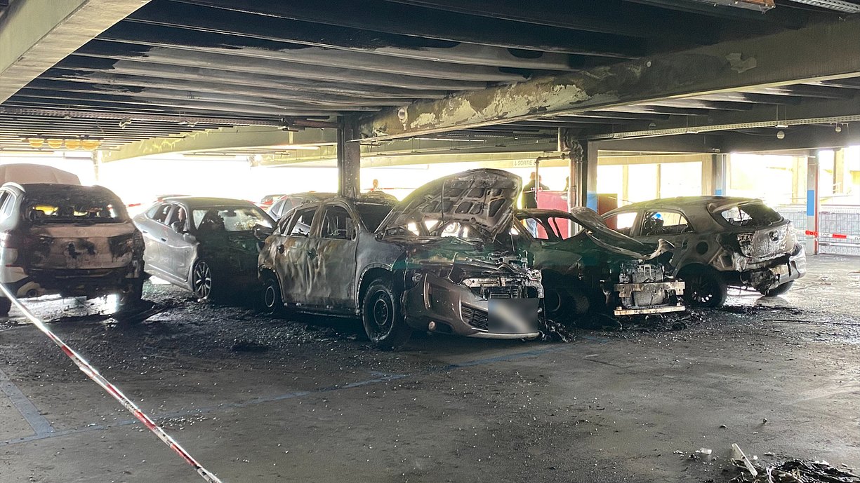 Tuesday morning: Fire at P+R Belval extinguished - RTL Today
