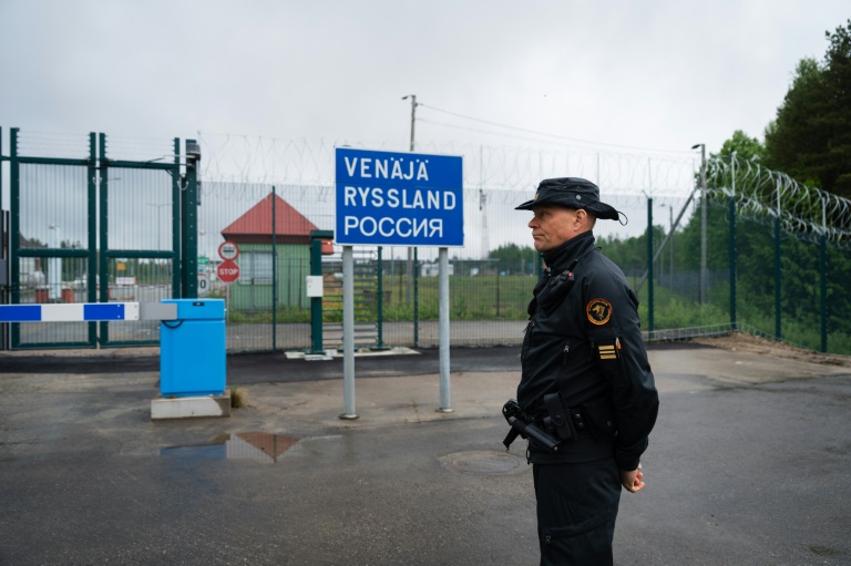 Following recent satellite images: In Finnish border town, worry mounts ...