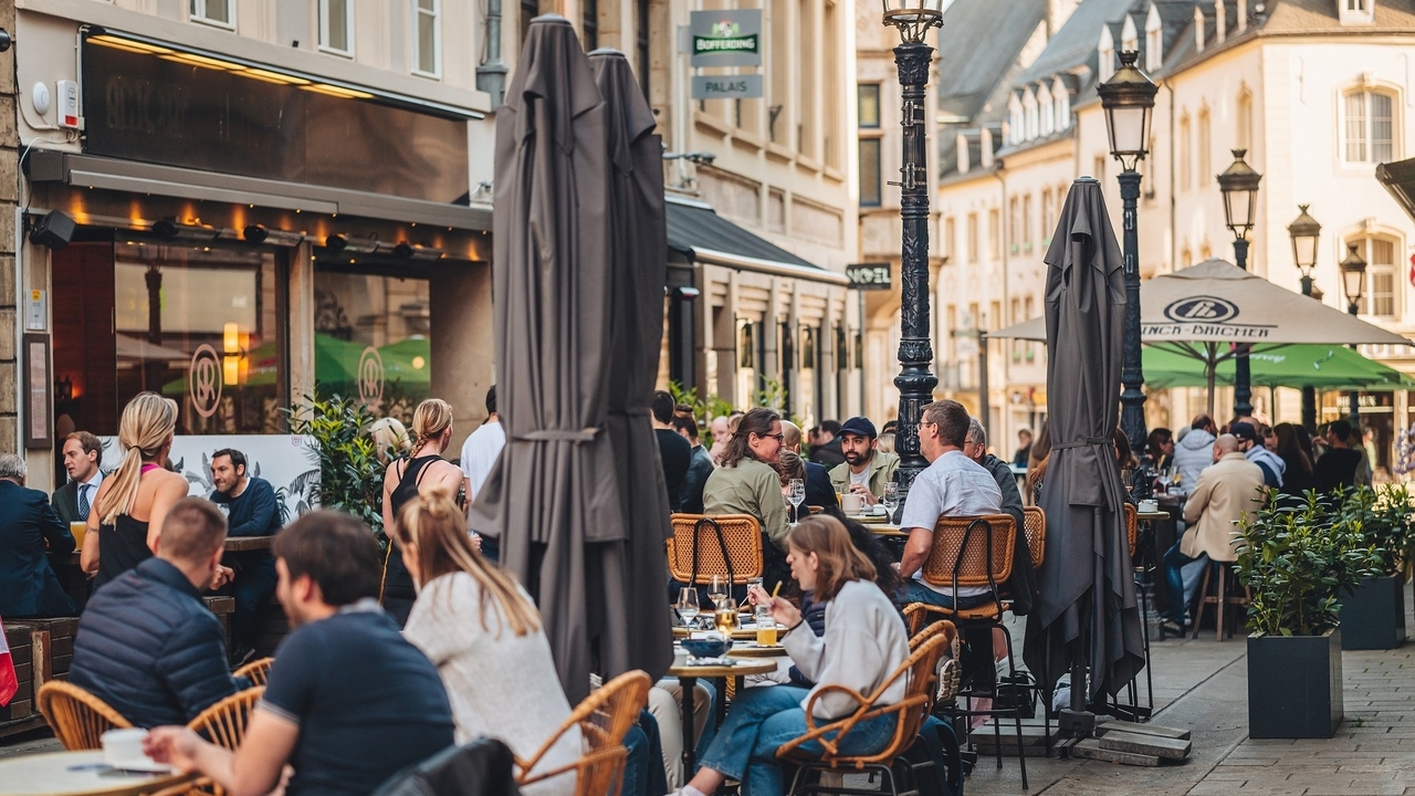 Sondage au Luxembourg: La population mitigée entre intérêt et méfiance ...